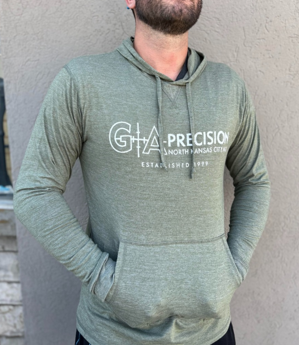 GA PRECISION CLASSIC LOGO HOODED LONG SLEEVE TSHIRT